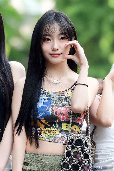 케플러 서영은 사랑스럽게 볼하트~ 한국경제