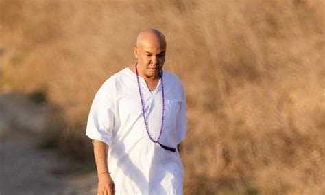 Saúl Maxwell Regresa A Rd Para Compartir Regalo Diario De Quisqueya