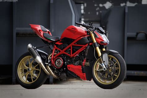 Ducati Streetfighter 848 Modified With Panigale Parts