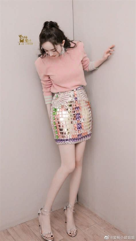 ปักพินโดย Aliénor ใน Photographie De Mode เสื้อผ้าแฟชั่น แฟชั่น