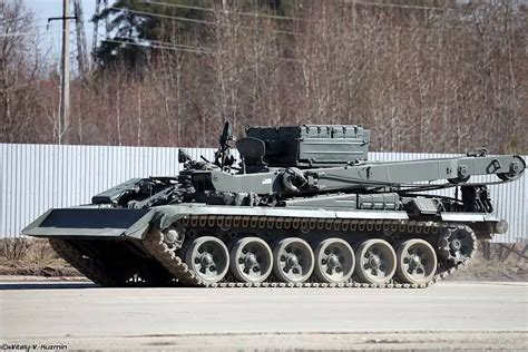 Russian Army Takes Delivery Of Brem 1m Arv Armored Recovery Vehicles
