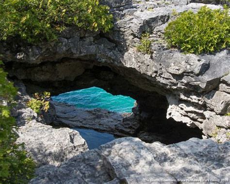 The Bruce Peninsula Grotto Grotto Tobermory Grotto Sea Cave