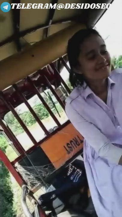 Min Video Of Rare Unseen Bengali Couple Enjoying While Bunking There Collage On Feb Never