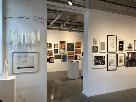 Loop Gallery Jenn Law Pour Facebook