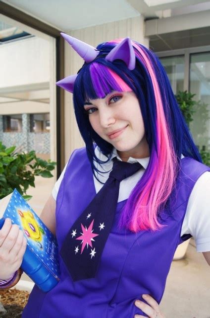 Human Twilight Sparkle Cosplay