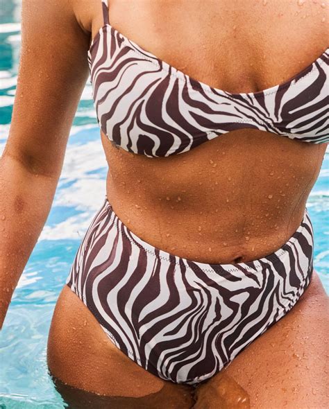 Shaped Bikini Top Zebra Understatement
