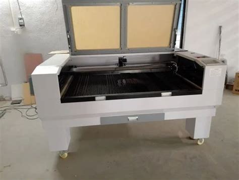 Acrylic Laser Cutting Machine At ₹ 300000piece एक्रिलिक लेजर कटिंग
