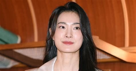 옥자연 반전매력의 우아美싱그러운 미소 Ten포토