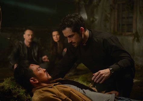 The Exorcist The Exorcist Foto Alfonso Herrera Ben Daniels