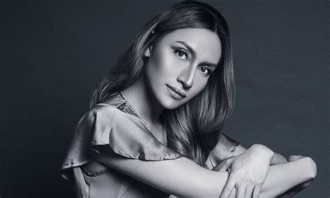 Julia Robex Drops Her Debut Single “aint About You” Just In Time For