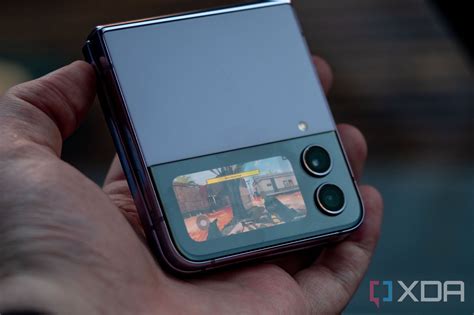 The Samsung Galaxy Z Flip 4s Cover Screen Has A Lot More Potential