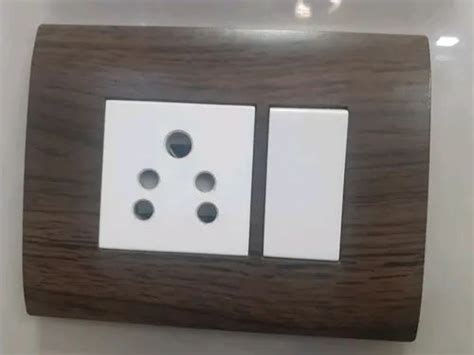 5A Polycarbonate Modular Switch Socket Combination At 130 Piece In New Delhi
