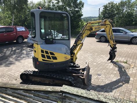 Minigrävare New Holland Kobelco E27 2c Med Rototilt Och