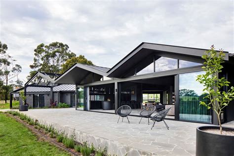 The Seat Residence In Tuerong Australia Houses