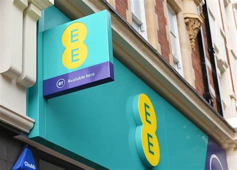 Ee Down Mobile Network Hit By Major Outage