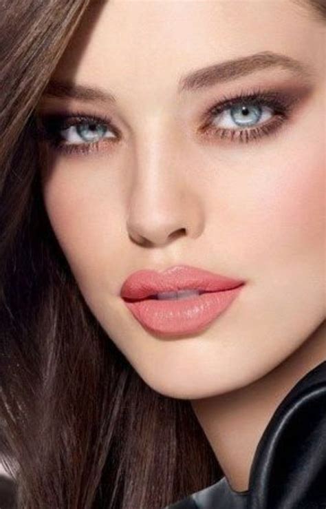 Fotos De Lindas Mulheres Fox Press™