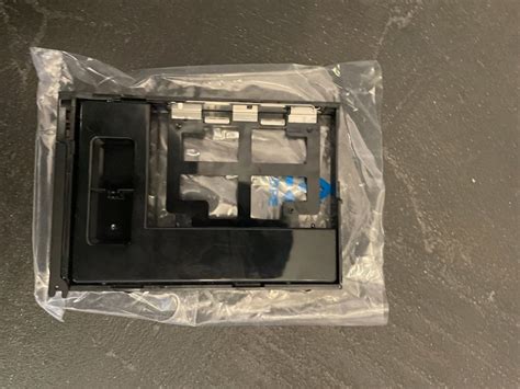HP Mounting Bracket HDD Gebraucht in Obfelden für CHF 1 mit