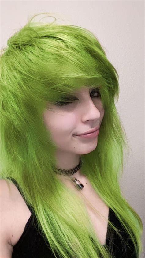 Pin By L On Scene Emo Scene Hair Scene Hair Scene Haircuts