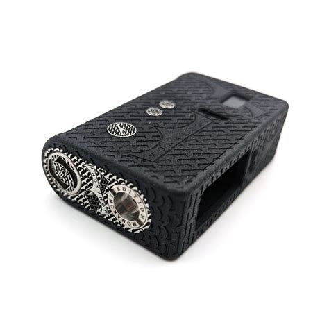 Q Bot Mnch Collab Naked By Critival Box