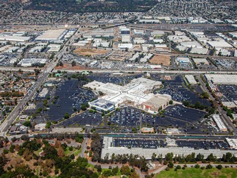 Rcb Equities Jv Lands 115m For ‘back To The Future Mall Commercial