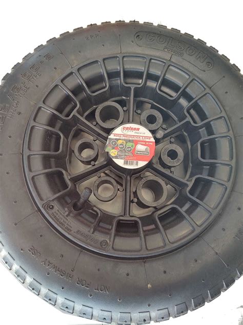 Roda Pneumática Montada Com Aro Universal E Camara De Ar