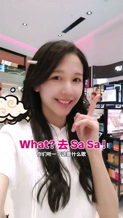 Jayvin 郑雪钧 ˢᵘᵉᵗ ʲᵛⁱⁿ 大个仔咯喂 哪 你的压岁钱 大聲說著yes蛇 我今年做到了 不好意思很多新年库存🤭 最近这里多了好多新朋友。欢迎你们呀，我是jayvin