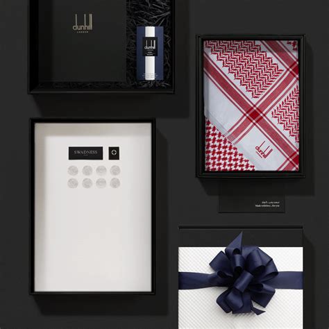 ارسل بوكس هدايا رجاليه شماغ دنهل وقماش سوادنس D1 متجر هدايا بريفي روز السعودية