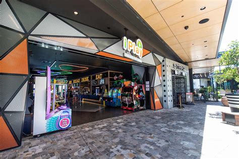 Iplay At Westfield Carousel