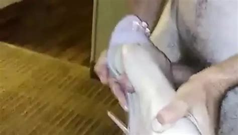 Schwarze Kaum Riemchen Heels Heeljob Shoejob Cumshot Xhamster