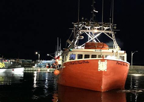 Split Lobster Opening Lfa 33 Season Opened Sunday Weather Postpones