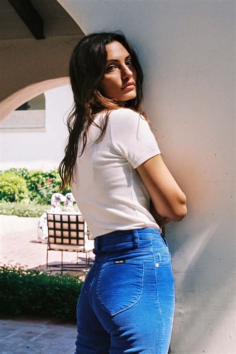 Phoebe Tonkin Displays Cleavage In Tiny Bralet As She Poses Naturally