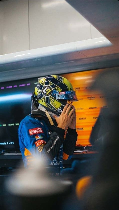 Lando Norris F1 Aesthetic Wallpaper