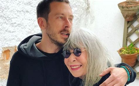 Arnaldo Baptista Publica Foto De Rita Lee Após Morte Da Cantora