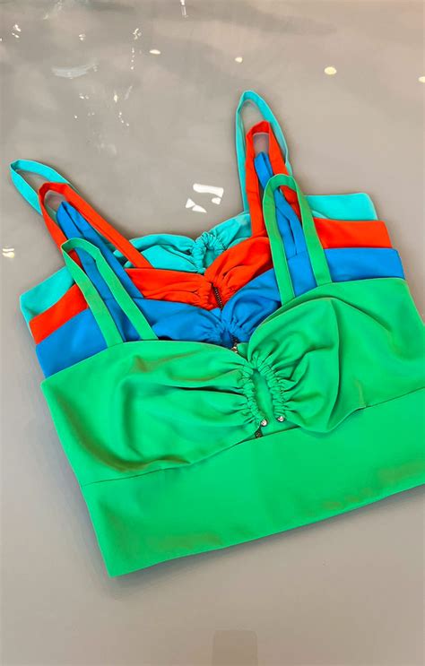 Top Fivela Strass Isa Paes