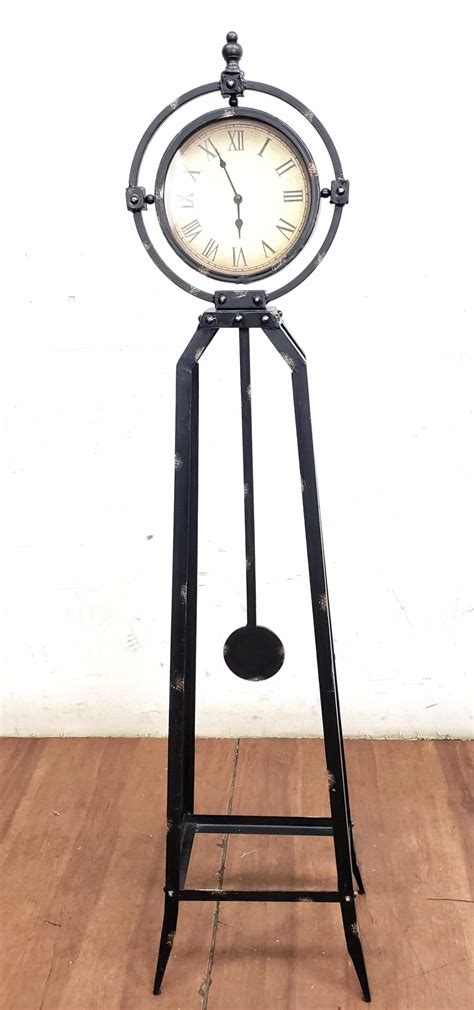 Lot Traditional Style Quartz Pendulum Floor Clock