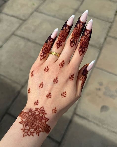 Easy Mehandi Henna Tattoo Mehndi Designs For Fingers Latest Mehndi Designs Hands