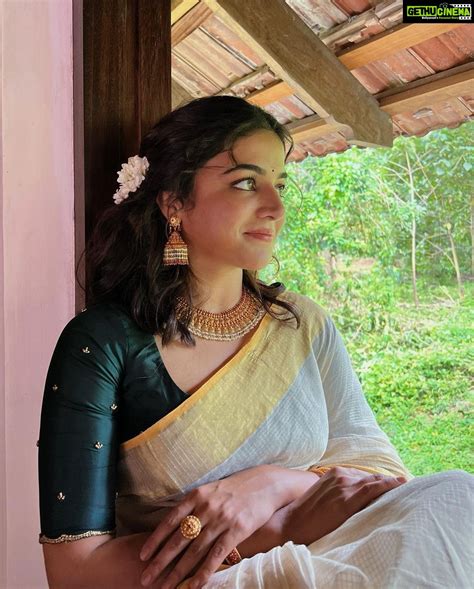 Wamiqa Gabbi Instagram Happy Onam Everyone 🤍💛 Gethu Cinema