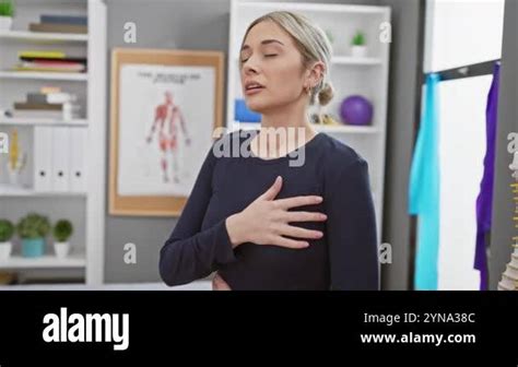 Chest Physiotherapy Stock Videos And Footage Hd And 4k Video Clips Alamy