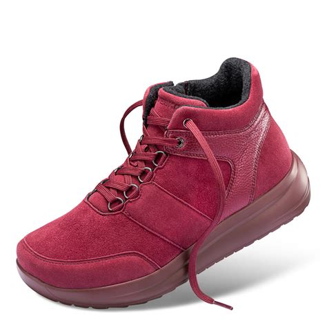 Model Maddy 36 662858360