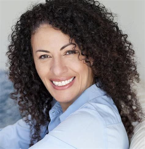 20 Simple Curly Hairstyles For Women Over 40 Wavy Hairstyles Medium