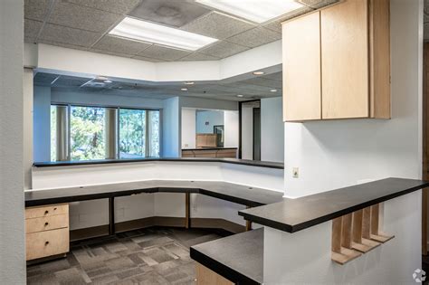 9333 Genesee Ave San Diego Ca 92121 Genesee Plaza Loopnet