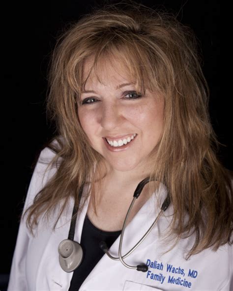 8 Hot Sexy Daliah Wachs Bikini Pics