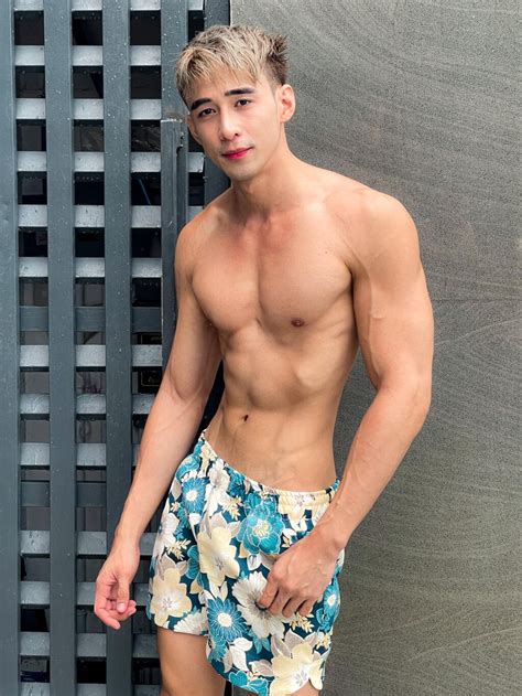 Mj Coloma นายแบบ หุ่นแซ่บ เป้าโต ยั่วเพศ