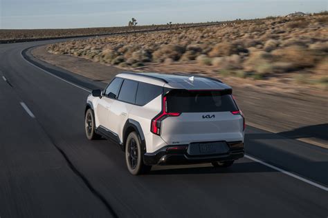 New 2026 Kia Ev9 Nightfall Edition Is All About Gloss Black Accents And