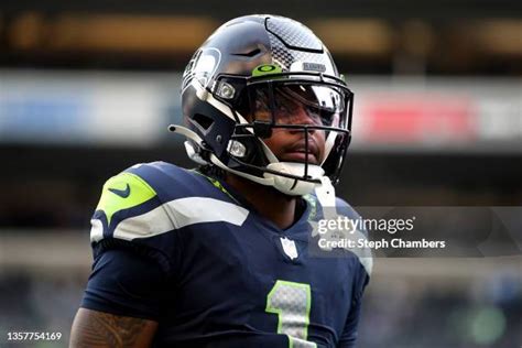 84 Dwayne Eskridge Photos And High Res Pictures Getty Images