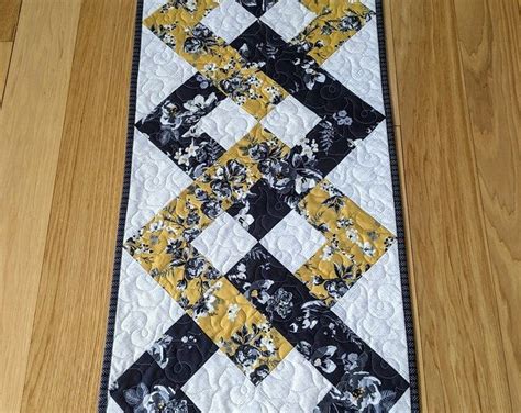 Pdf Pattern Modern Quilted Batik Table Runner Etsy Batik Table