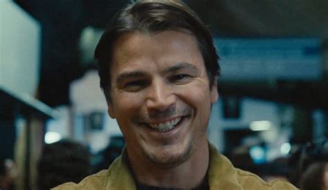 La Trampa Llega A Netflix Crítica De La Película De Mnight Shyamalan