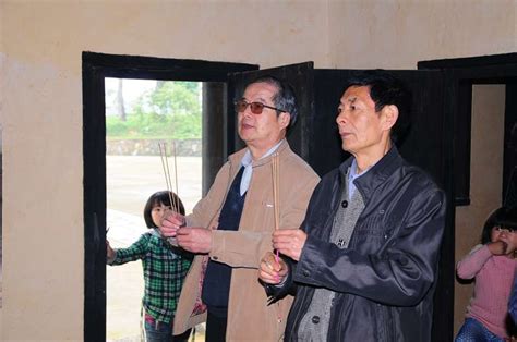 蔡锷孙子蔡协清明回乡祭祖 蔡锷故里