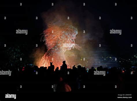 Crowds Watch As The Seven Metre High Con Mor The Giant Is On Display