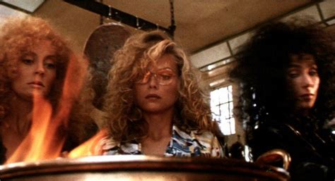Susan Sarandon Michelle Pfeiffer And Cher In Witches Of Eastwick The